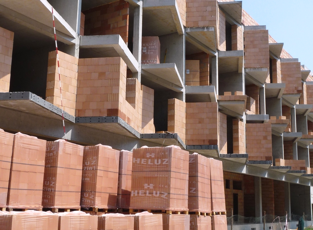 Moderní cihly HELUZ jsou skutečný masterpiece - Materiály pro stavbu