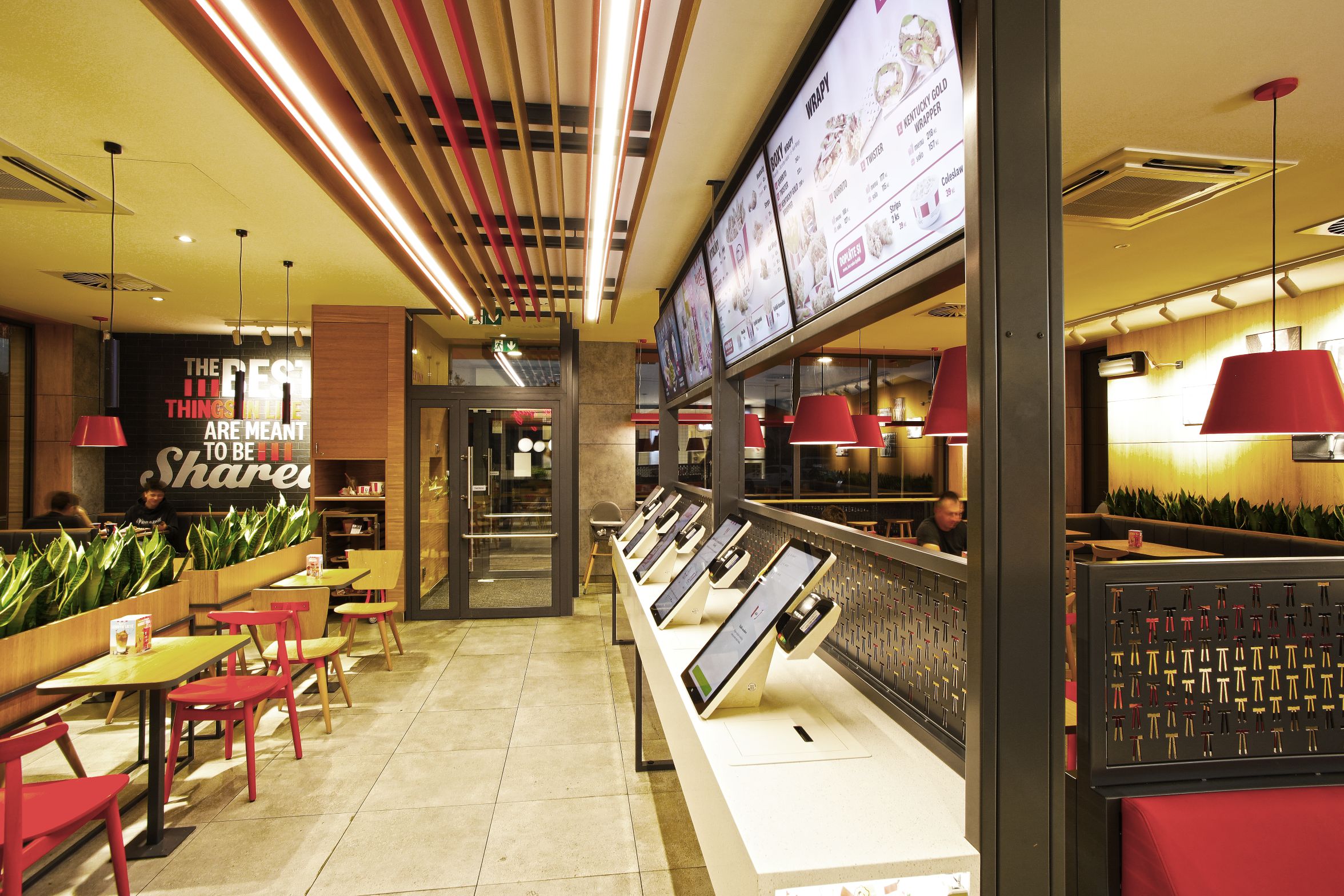 HSF System staví nové pobočky KFC v Česku. Restaurace v Jenišově je ...