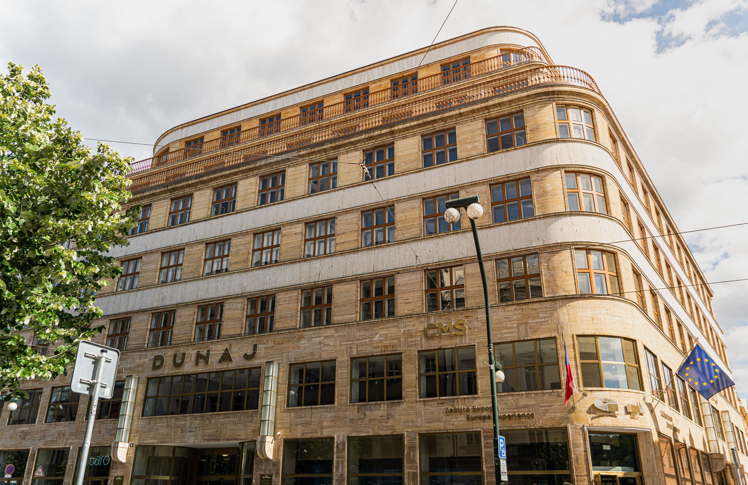 Palác Dunaj na Národní třídě je po rekonstrukci - Materiály pro stavbu